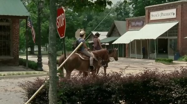 The Walking Dead at 98 Main Street (store) - filming location