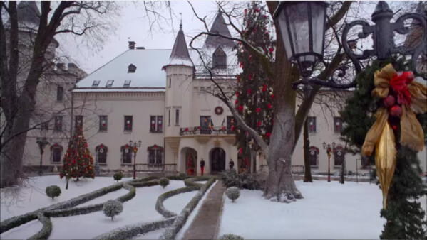 The Princess Switch at Károlyi castle - filming location